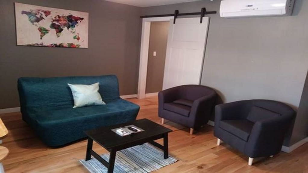 Wine Alley West Suite - Hermann, MO