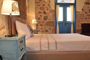 Quarto casal, sacada | Roupas de cama premium, Wi-Fi de cortesia, roupa de cama