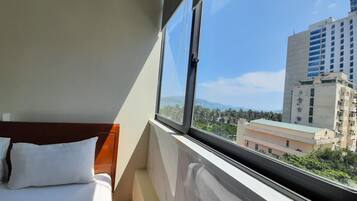 Quarto Familiar, vista parcial para o mar | Vista para a praia ou o mar