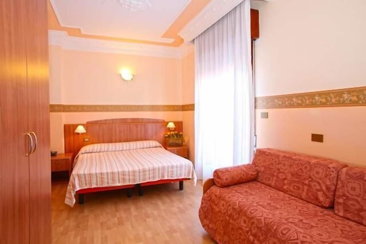 1 quarto, cofre no quarto, secretária, Wi-fi grátis