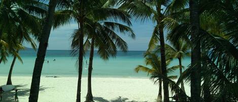 Na praia