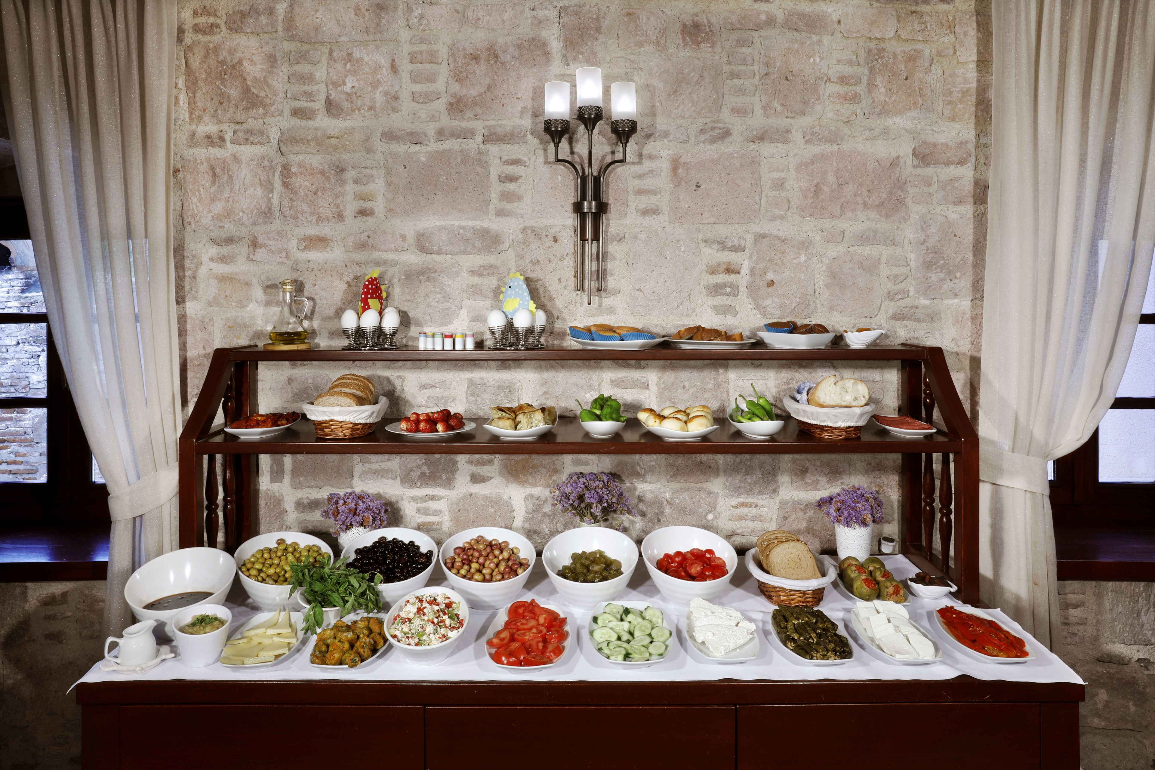 Pequeno-almoço tipo buffet diário incluído 