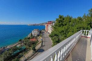 Quarto casal ou duplo econômico, vista para o mar | Sacada