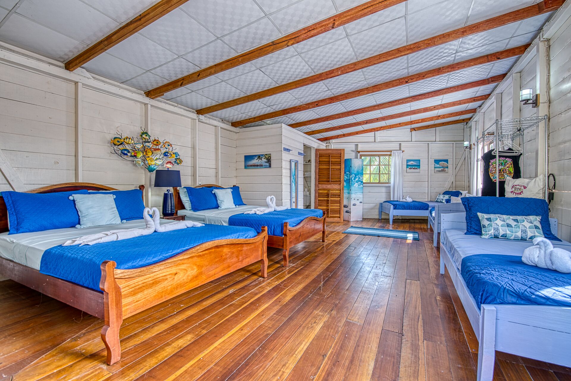 Cosmic Crab Resort in Bocas del Toro: Find Hotel Reviews, Rooms, and ...