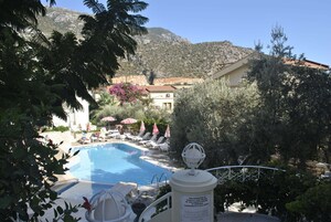 Piscina externa sazonal