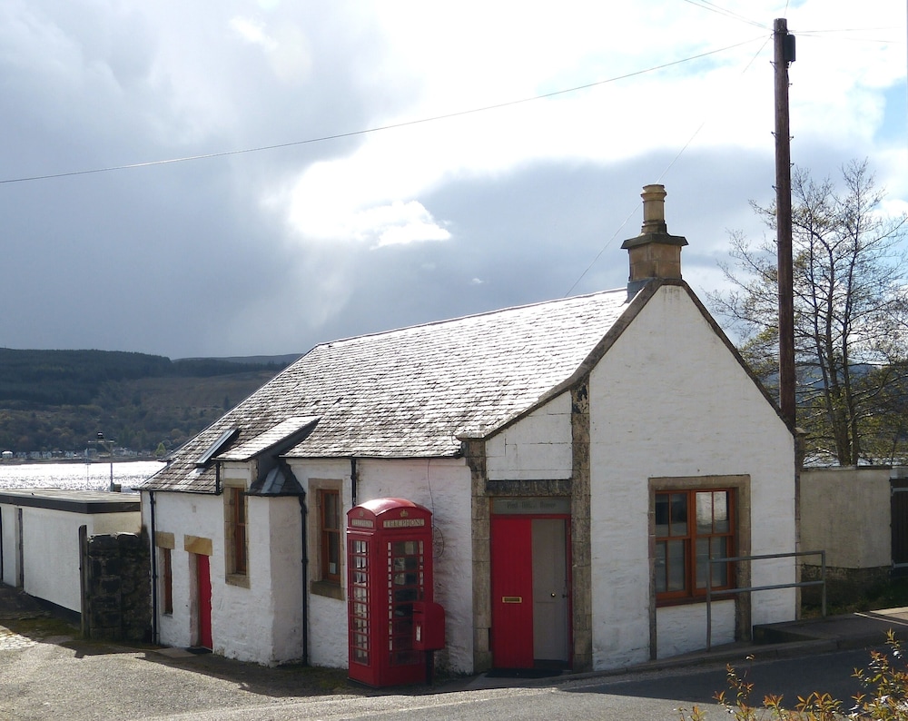 Cottage On Pier, Holy Loch Shore, Sea And Mountain Views, Listed Building 1830 - Dunoon