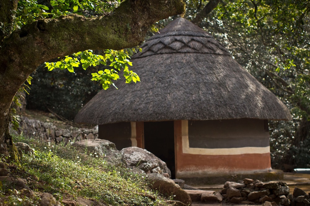 Fundudzi Cultural Camp - Thohoyandou