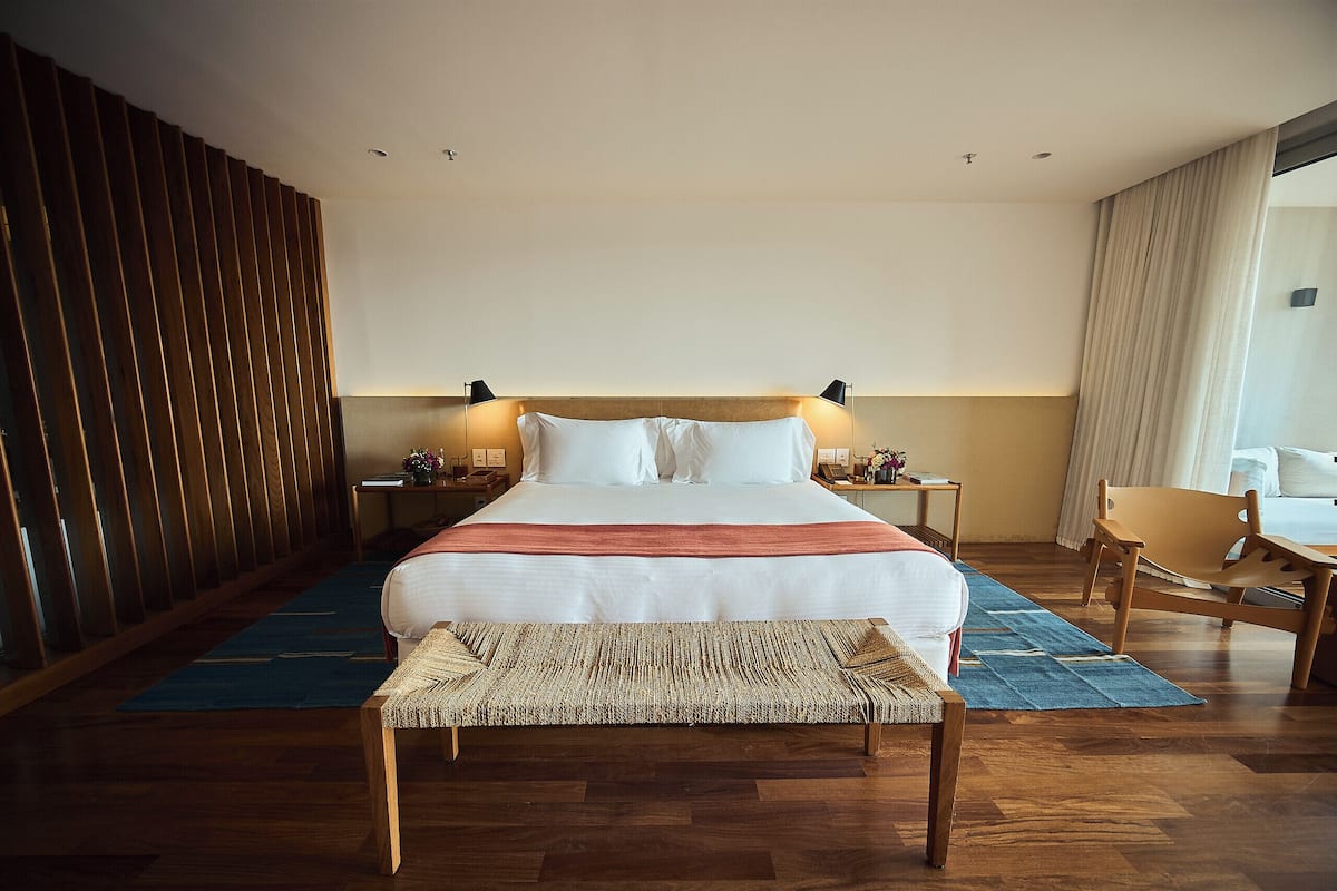 Quarto luxo, vista parcial para o oceano | Cofres nos quartos, Wi-Fi de cortesia, roupa de cama