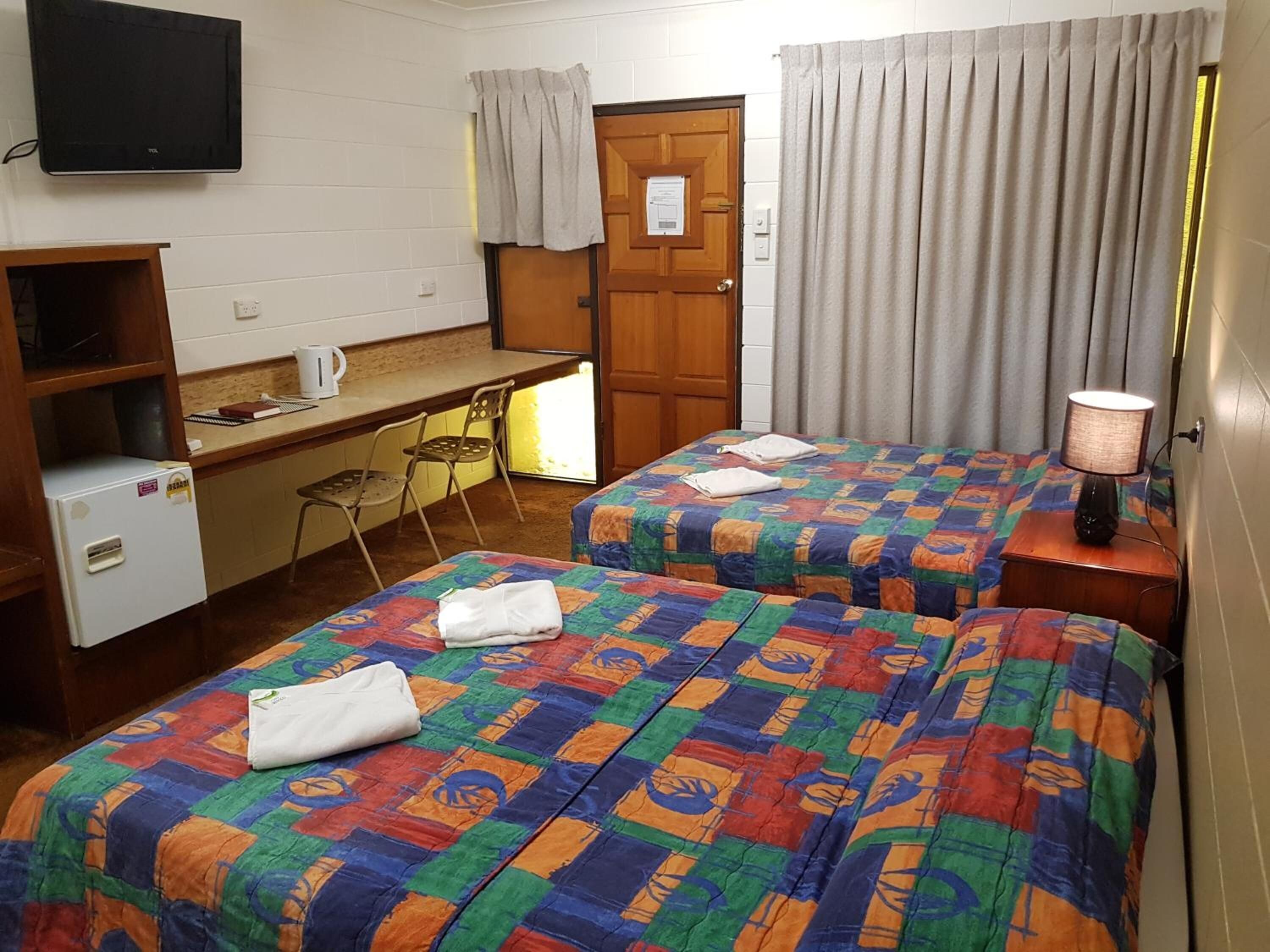 Secretária, ferro/tábua de engomar, Wi-fi grátis 