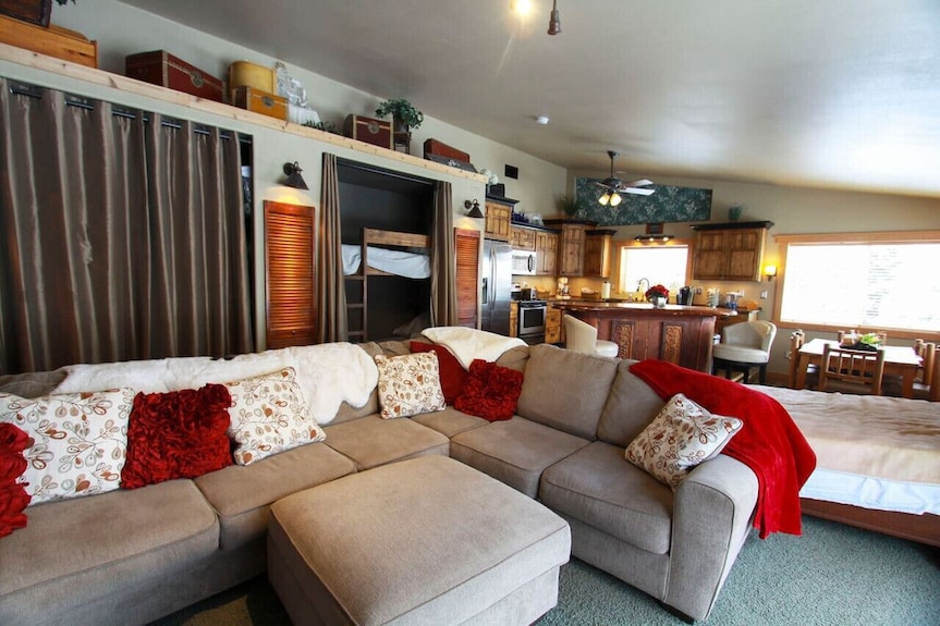 The Suite Getaway At Green Bluff - Mount Spokane State Park, Mead