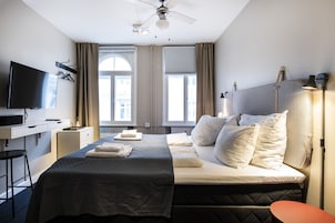Apartamento design, 2 quartos, vista para a cidade | 1 quarto, cofres nos quartos, individualmente decorados