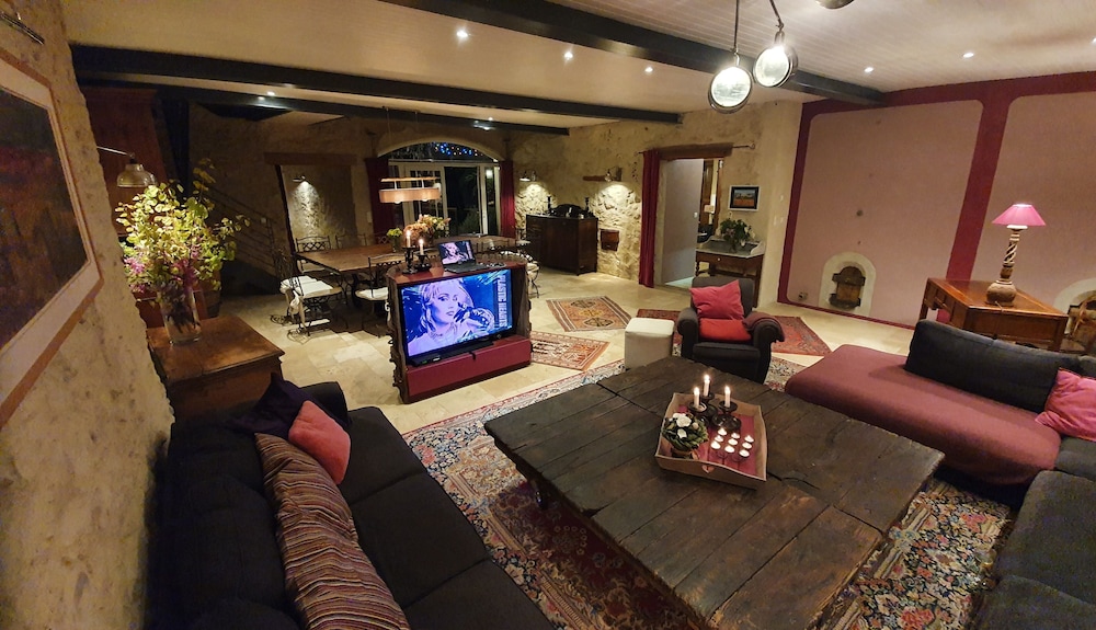 Luxe Charmant Huis. Verwarmd En Beveiligd Zwembad. 10 Slaapkamers 9 Badkamers - Minerve