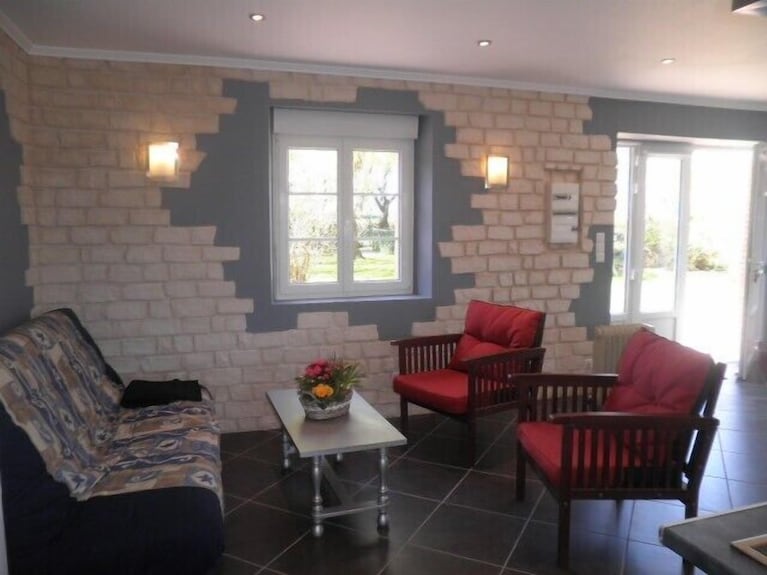 Spacious Cottage + Garden, Parking Nearby. Landing Beach / Port - Normandy