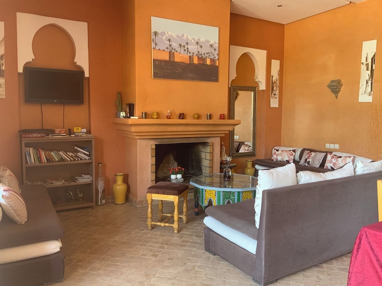 Marrakech Villa For 6-16 People - Exclusive Offer - 450 Sq.m And 16 X 5.5 M Pool - Morocco