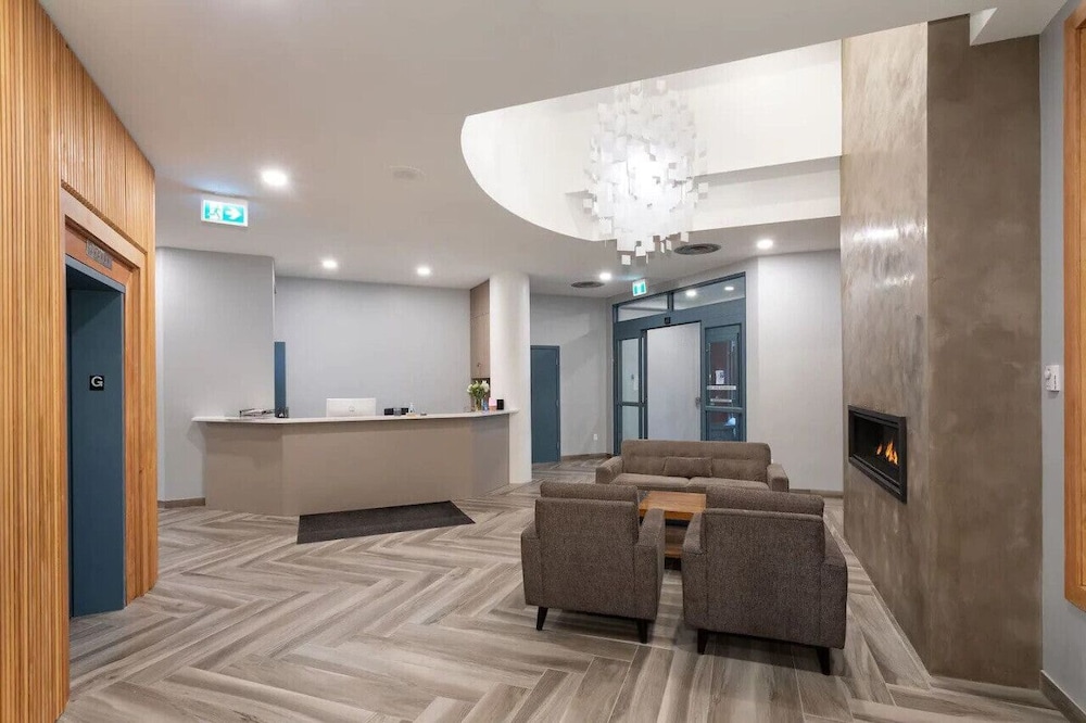 Modernvillagepenthouse-views Free Parking Hot Tub! - Whistler