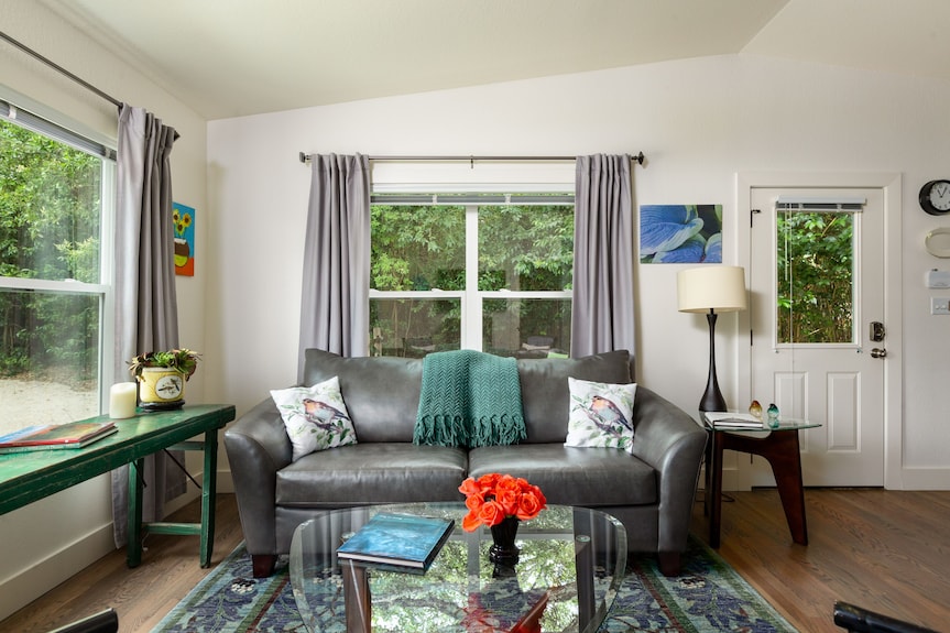 Huis Met 2 Slaapkamers, Overdekte Veranda, Tuin, Grill, So. Austin, Schoon En Spa-achtig! - Buda, TX