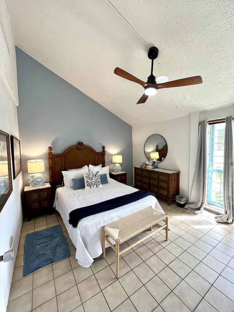 Oceanfront Getaway; Picturesque Views - Kingshill