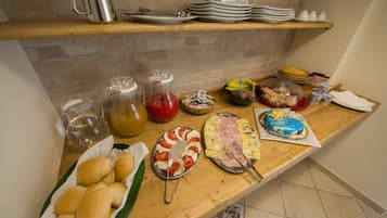 Café da manhã continental grátis todos os dias