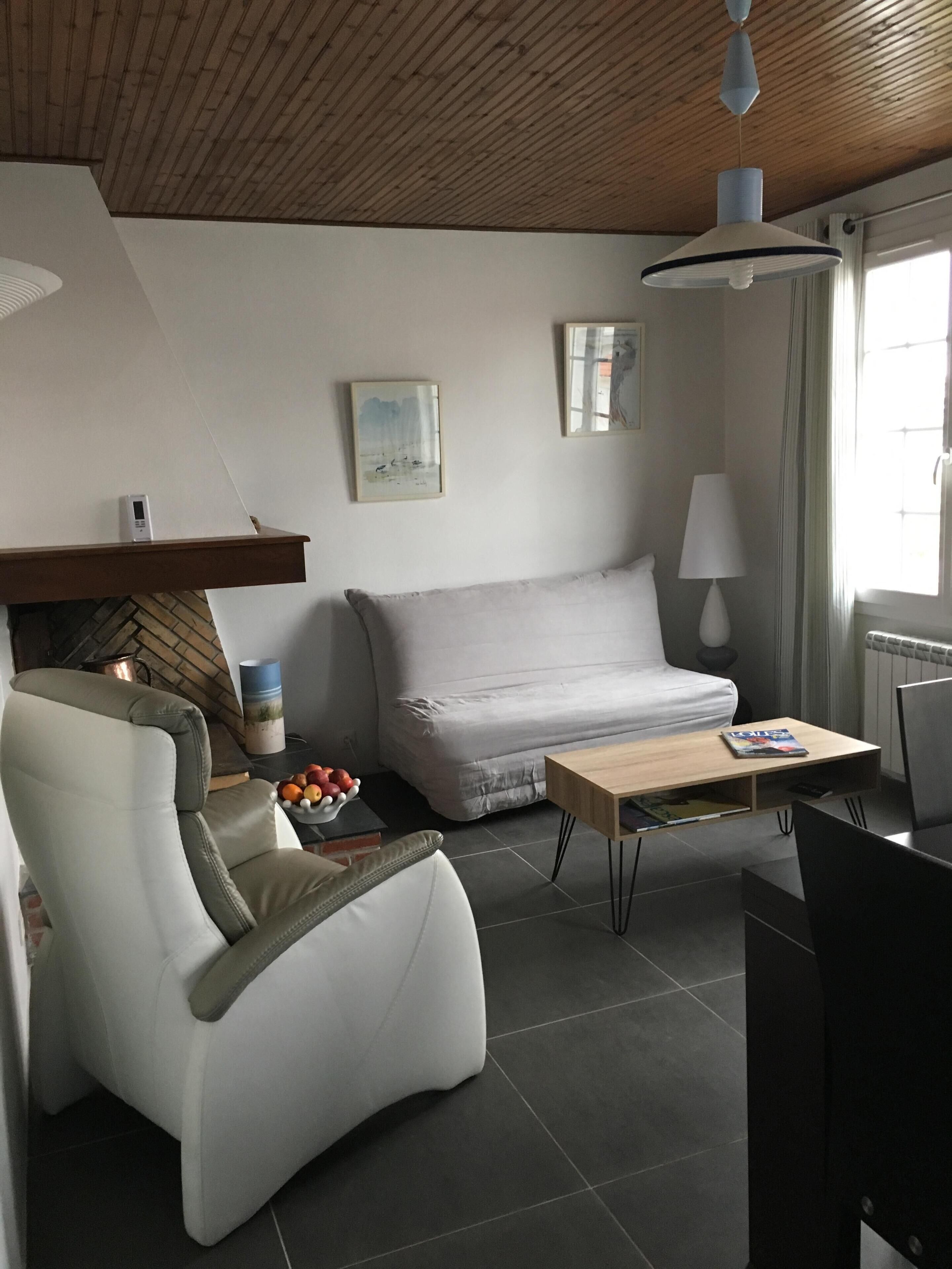 Au Grand Calme - 1er éTage Villa Indépendant Avec Jardin - 150 M Plage - Barbâtre