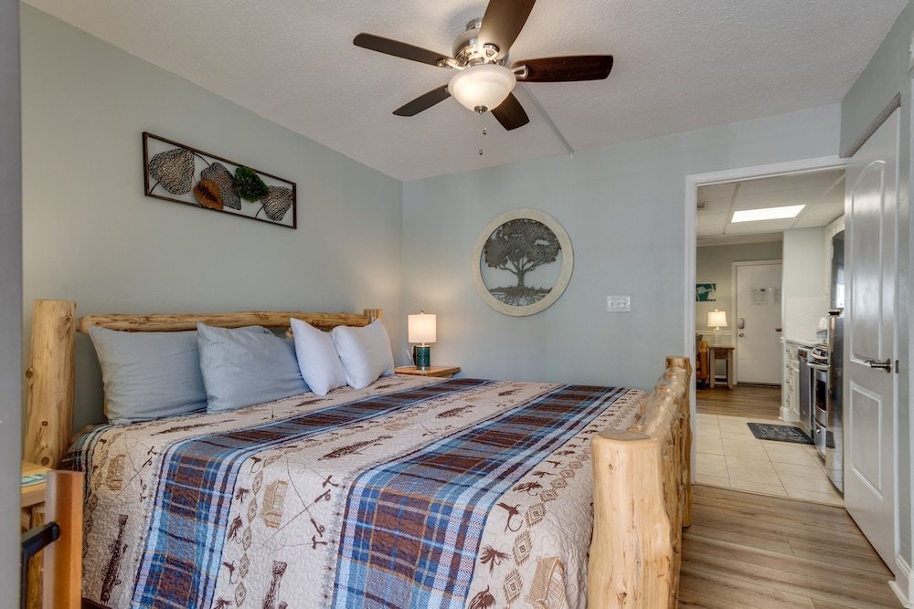 ¡Nuevo Listado! Oak Square - Completamente Remodelado - En El Corazón De Gatlinburg - Gatlinburg, TN