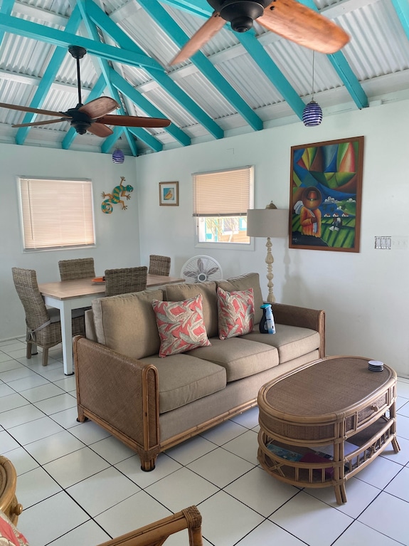 プライベートプール付き4ベッドルームヴィラ、8名様ご利用 - セント・トマス島