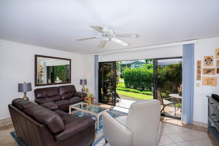 Great Value ~ First Floor ~ Heated Pool, Grills - Kauai, HI