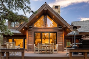 Ski In / Ski Out - Luxury On the Slope & Golf Course - Walk to Montage ...