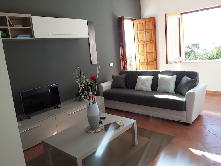 Hermosa Casa Nueva En La Costa De Sorrento Con Piscina Adyacente. - Pompeya