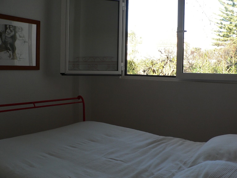 Traditional House Surrounded By A Large Garden Near The Beach, Sintra & Cascais - Estoril