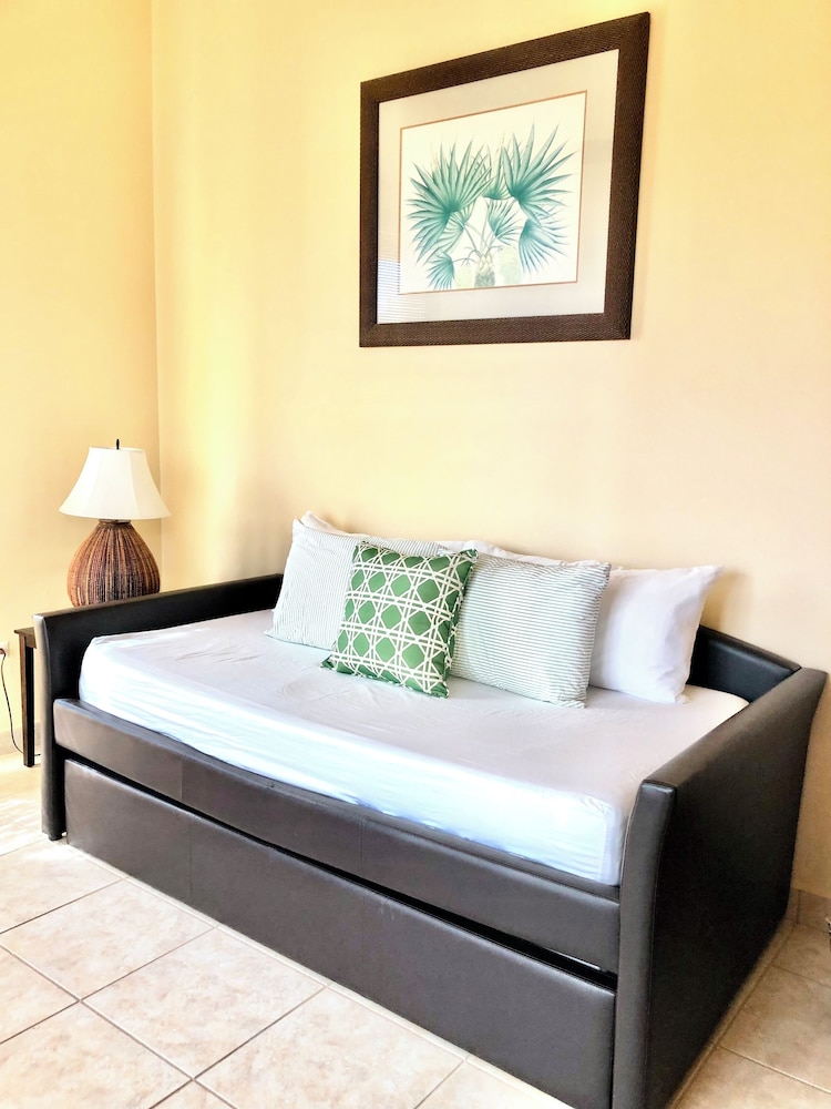 Exclusive Oceanfront Corner Penthouse Villa In Amazing Marbella Club!! - Puerto Rico