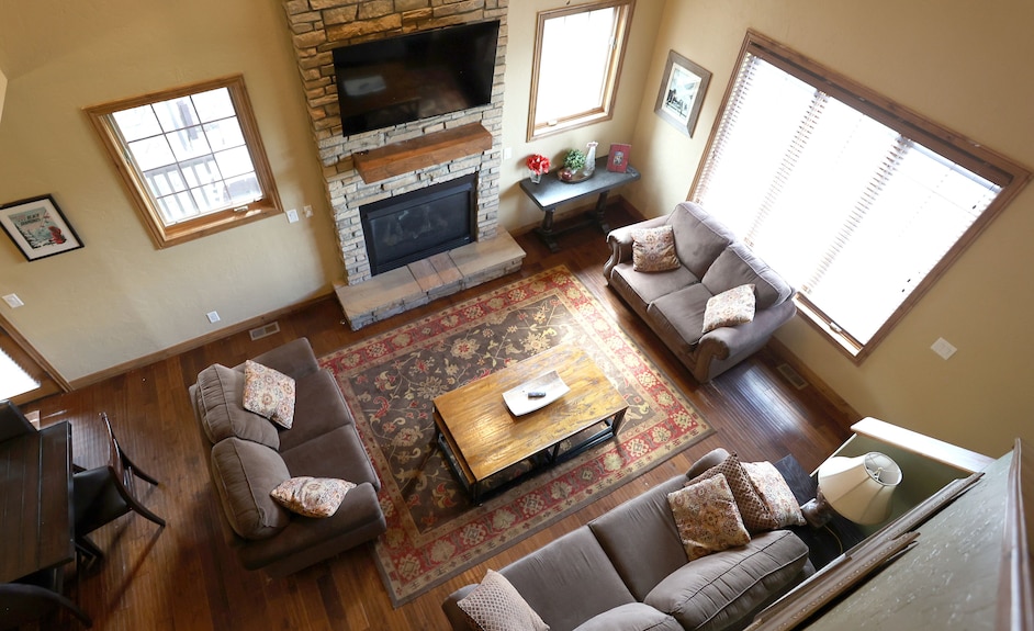 5br Luxury Mountain Home Sleeps 16: Hot Tub, Game Room, Free Ski/town Shuttle - Winter Park