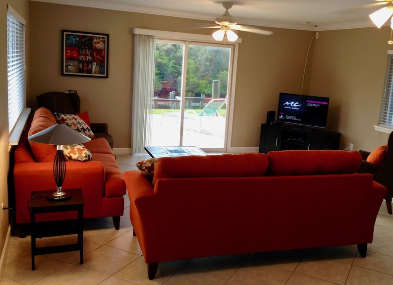 Maravillosa Casa Frente Al Canal Con Piscina Climatizada, Vecindario Tranquilo. Cerca De Todo - Port Charlotte, FL