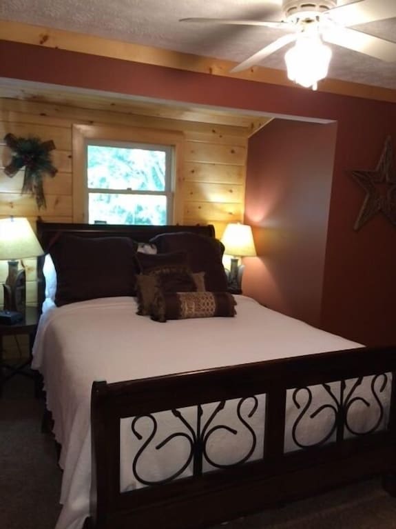 Happy Trails Luxurycabin En Pigeon Forge Junto A Dollywood Y Ripken Baseball P - Pigeon Forge