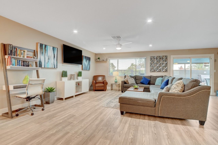 Nv1509 · Licentie Verleend! Dichtbij Strip! Zwembad, Spa, Roulettetafel! - Las Vegas, NV