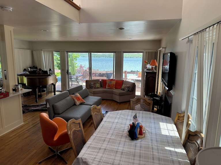 Fall Foliage/parent's Weekend/pets Same Day Bookings Accepted Terms Apply - Canandaigua, NY
