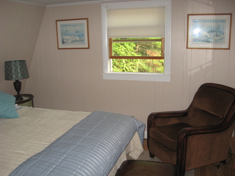 Cozy Apartment Overlooking Mount Washington In Rural Country Setting - Jackson, NH