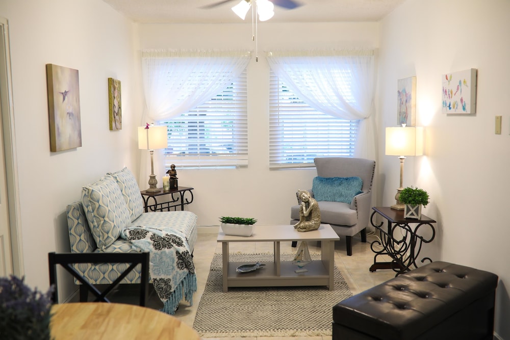 New Kingston's Deluxe Apartment - Kingston