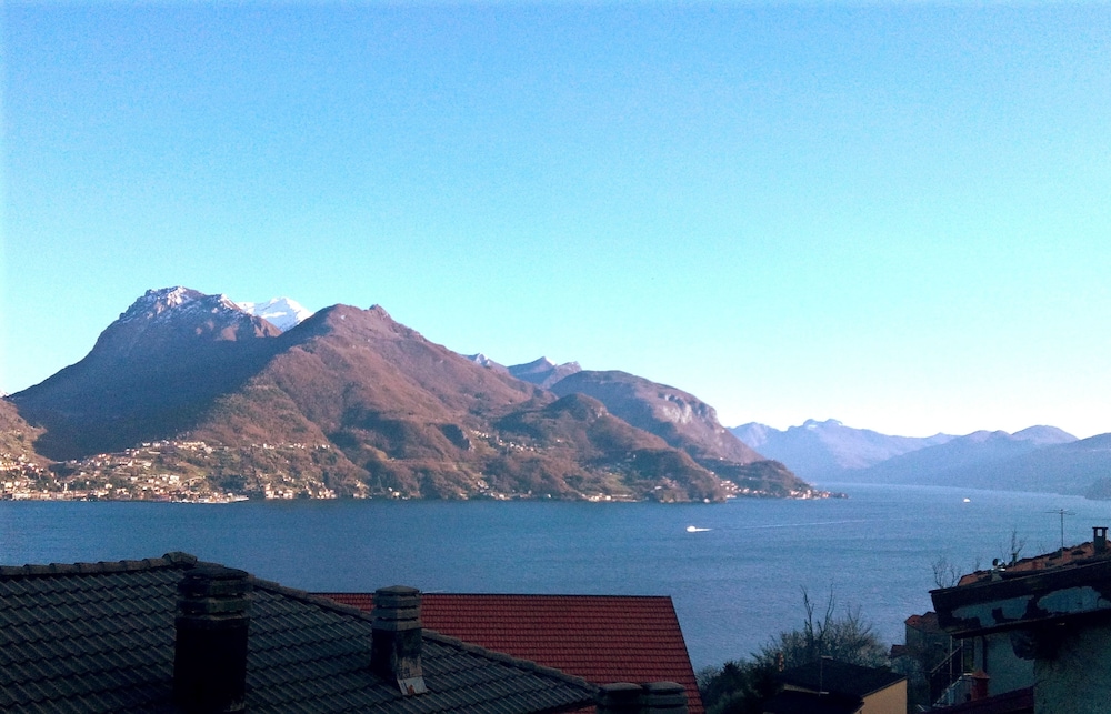 Home Mary Separate Apartment With Lake View - Bellano