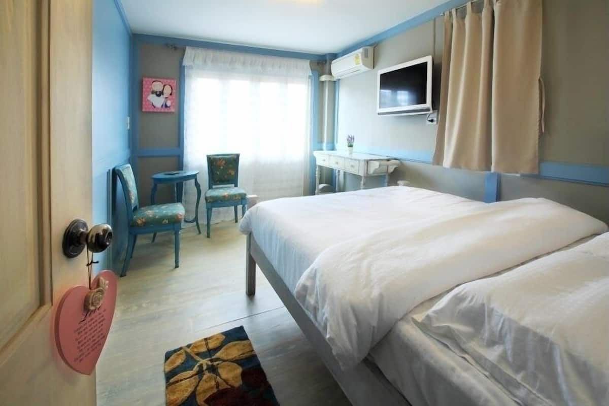 Vintage Room with Shared Bathroom | Wi-Fi de cortesia