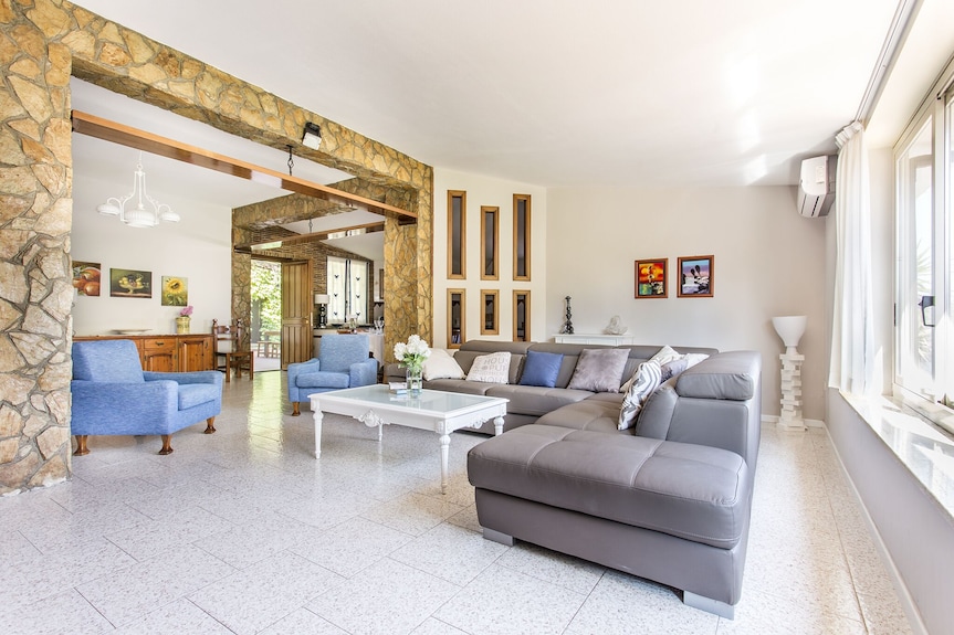 * Sikelia Luxe Home * Exclusief Zwembad En Jacuzzi - Altavilla Milicia