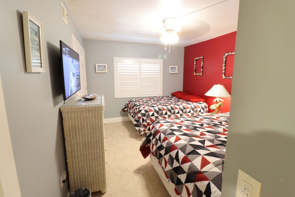 Sandcastles 201 Luxurious Vacation Retreat Ready For New Owner Read Our Reviews! - Cocoa Beach, FL
