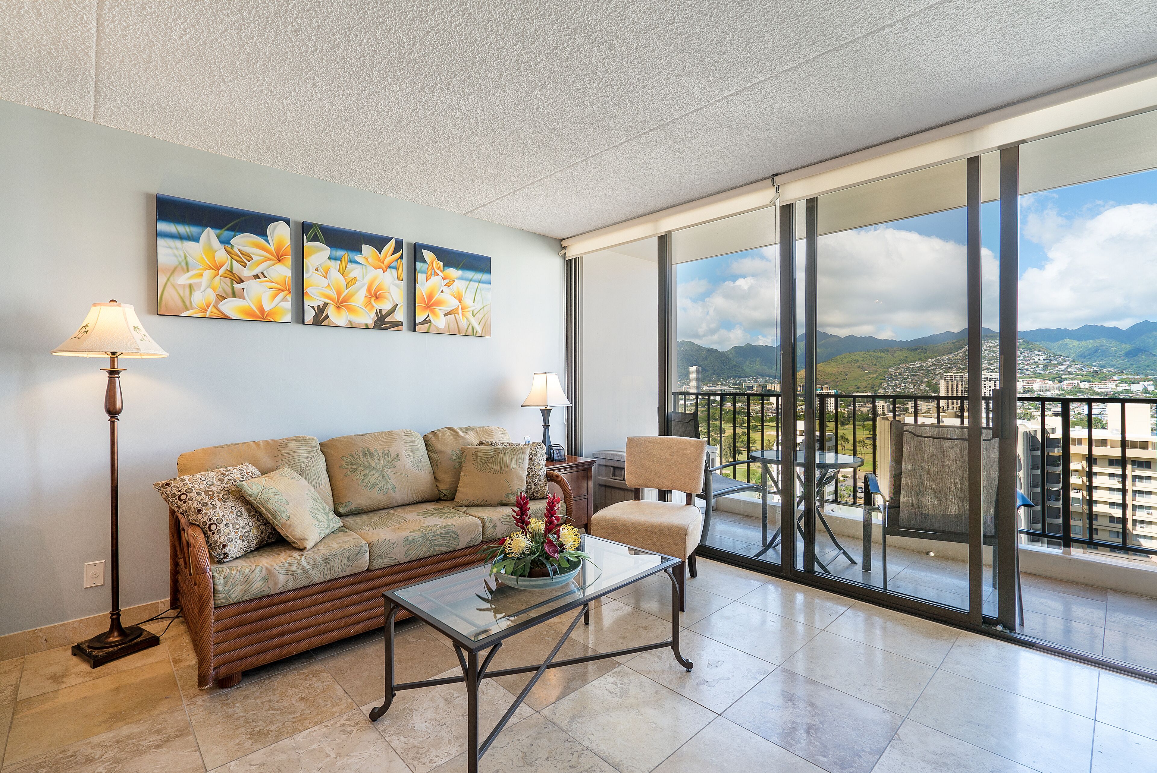 Fully Remodelled with Free Parking - Honolulu | Vrbo