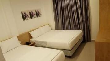 Ferros/tábuas de passar roupa, Wi-Fi de cortesia, roupa de cama
