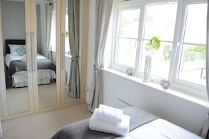 Casa Executiva, 3 quartos | 3 quartos, ferro/tábua de engomar, Wi-fi grátis