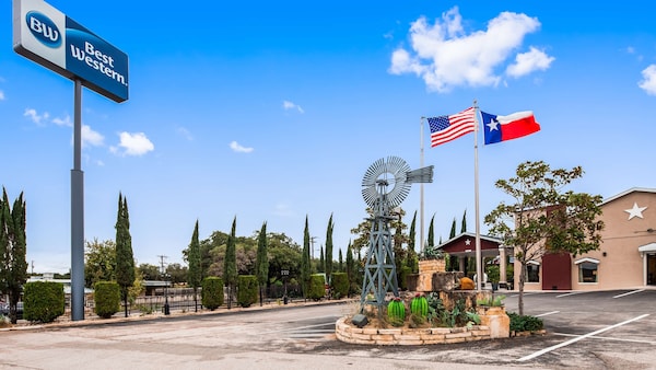 Best Western Johnson City Inn - Johnson City, TX