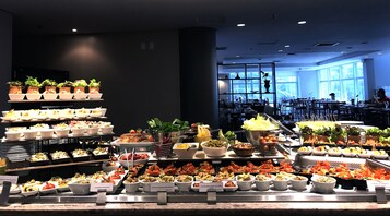 Café da manhã, almoço e jantar