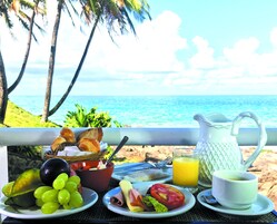 Café da manhã com buffet todos os dias (BRL 76 por pessoa) 