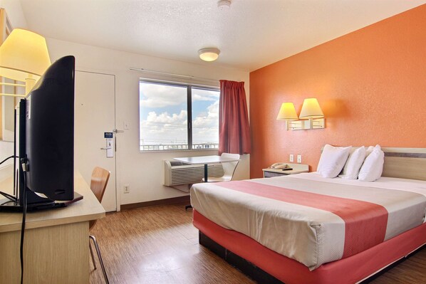 Cortinas blackout, Wi-Fi de cortesia, roupa de cama