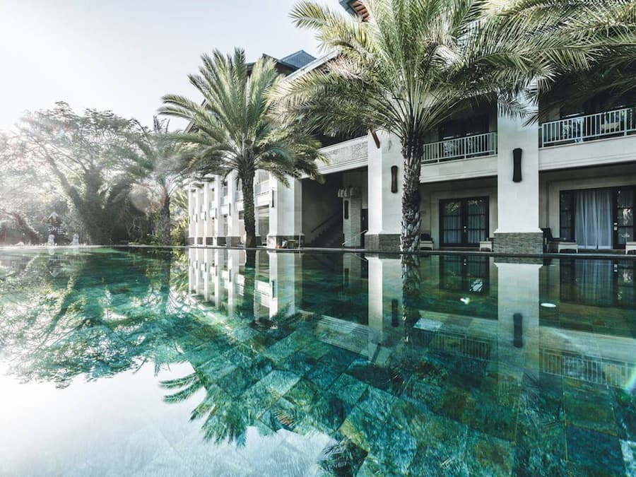 2 piscinas exteriores, toldos gratuitos, espreguiçadeiras