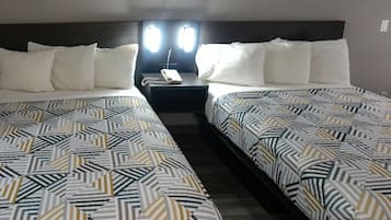 Cortinas blackout, Wi-Fi de cortesia, roupa de cama, despertadores